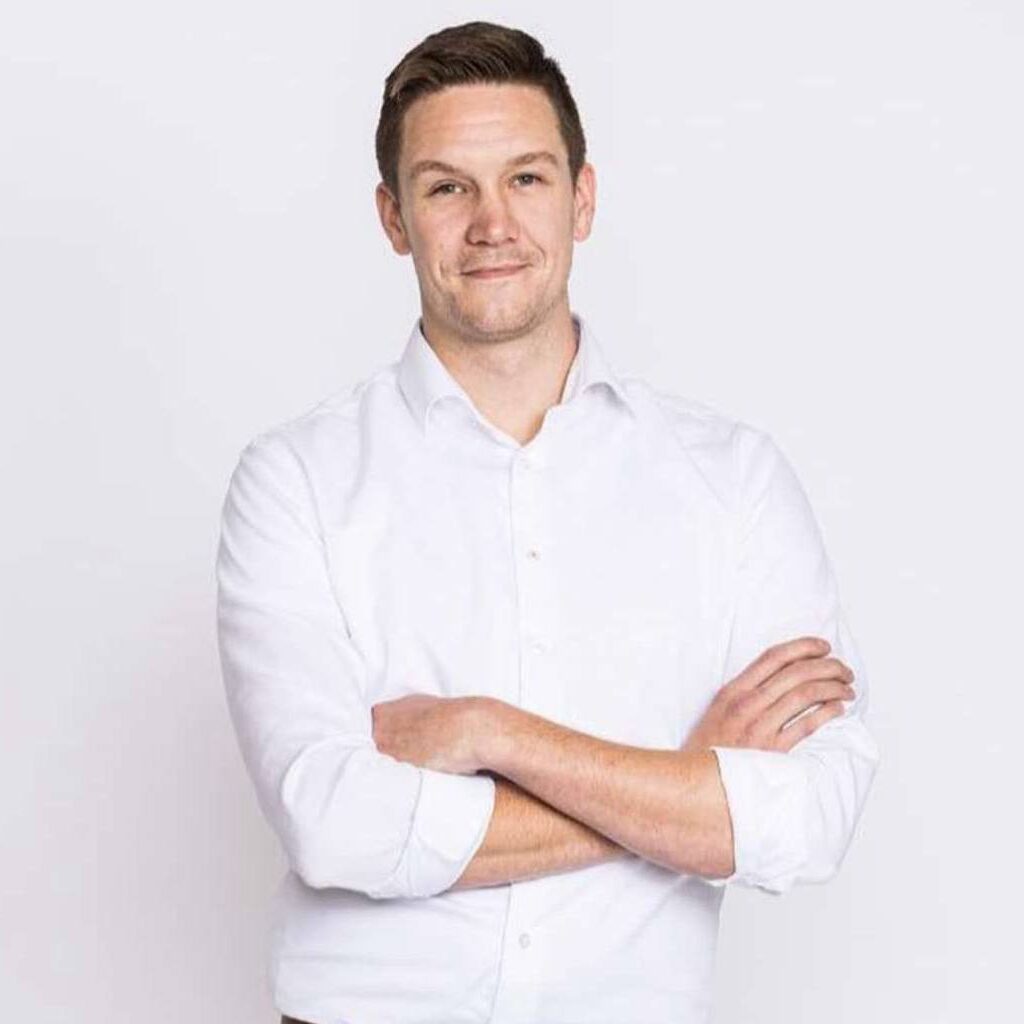 About Us – Ola Holdings